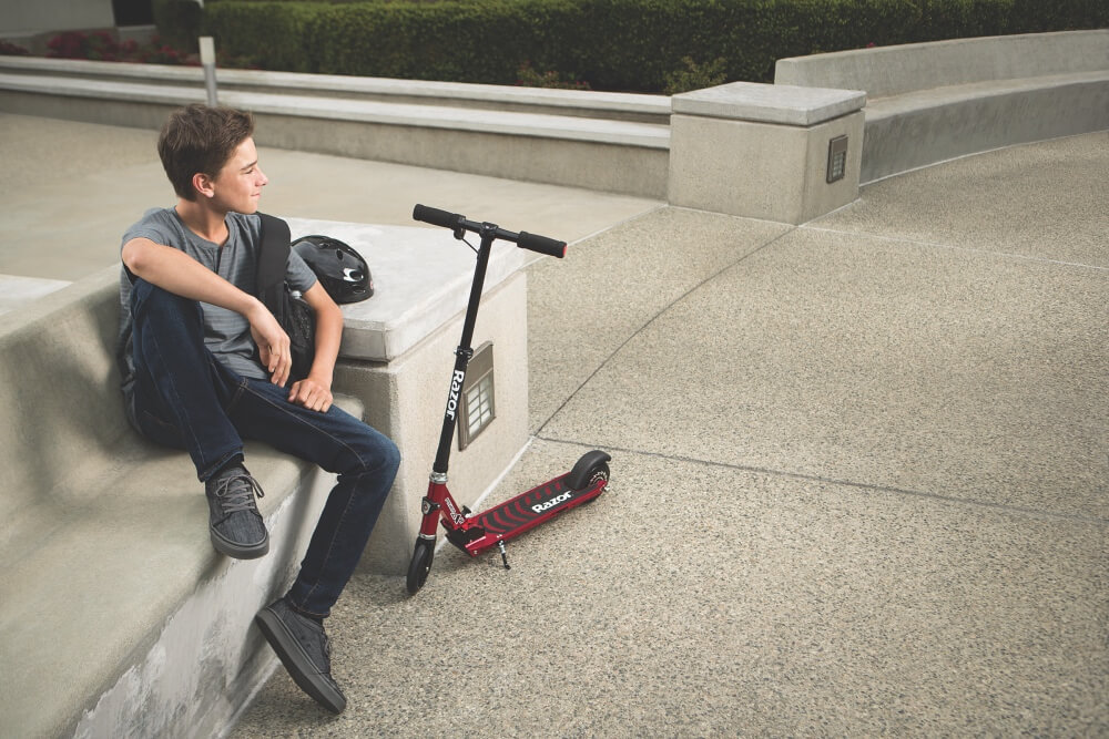 The Razor Power A2 Electric Scooter - WalkSmart